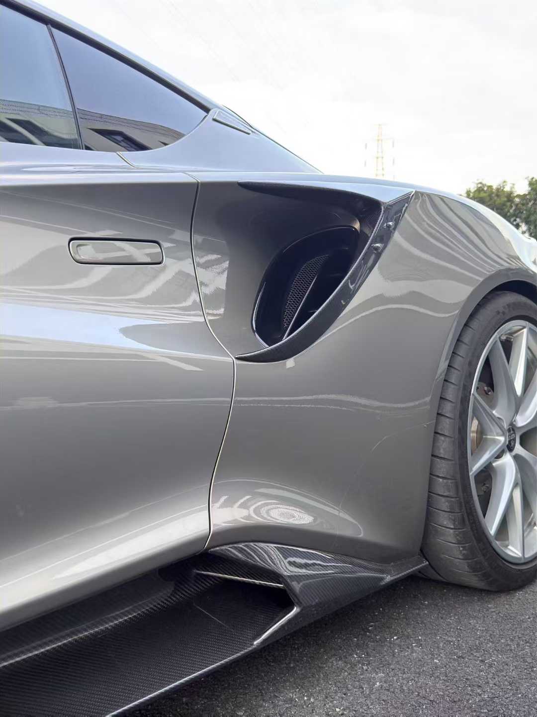 Lotus Emira 3.6 V6 2.0 Aftermarket Parts - CMST Tuning Side Vents Dry ...